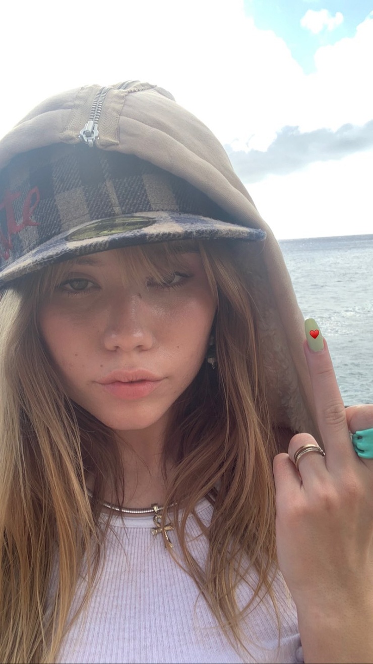 Picture of Lexee Smith