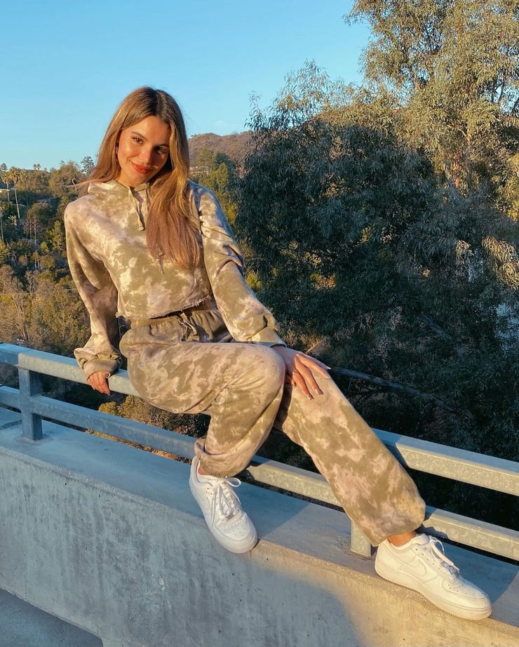 Picture of Madison Reed