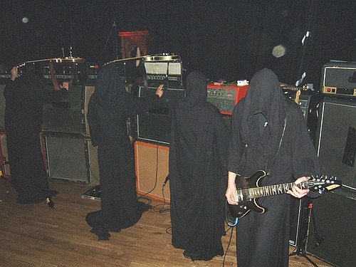 Picture of Sunn O)))
