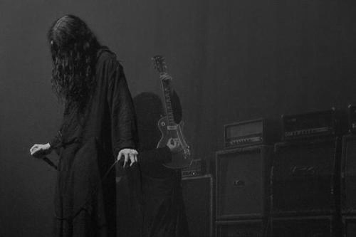 Picture of Sunn O)))