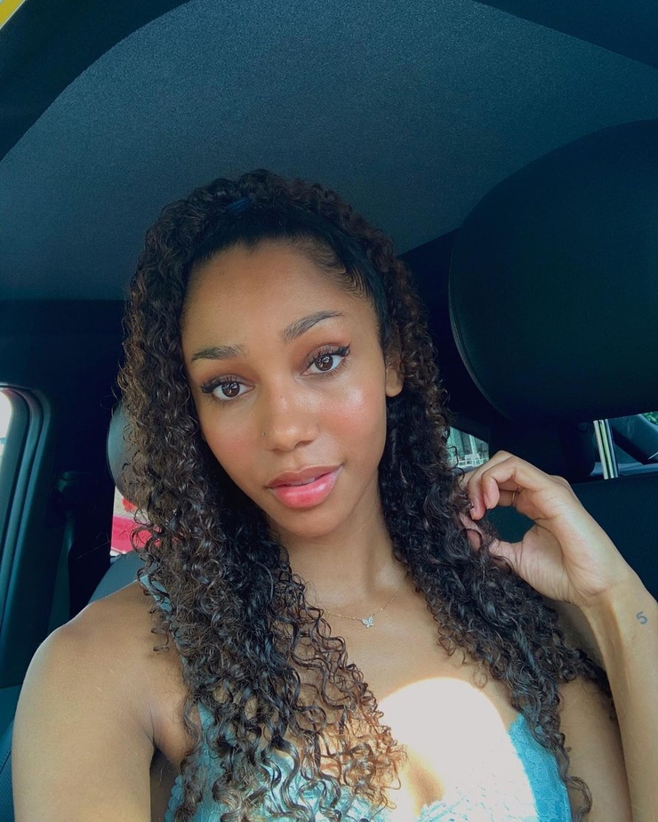 Picture of Chloe Foster II