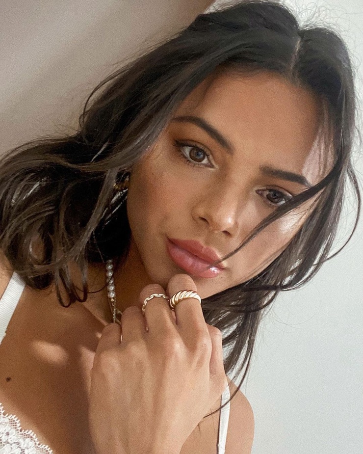 Picture of Christine Burke (model)