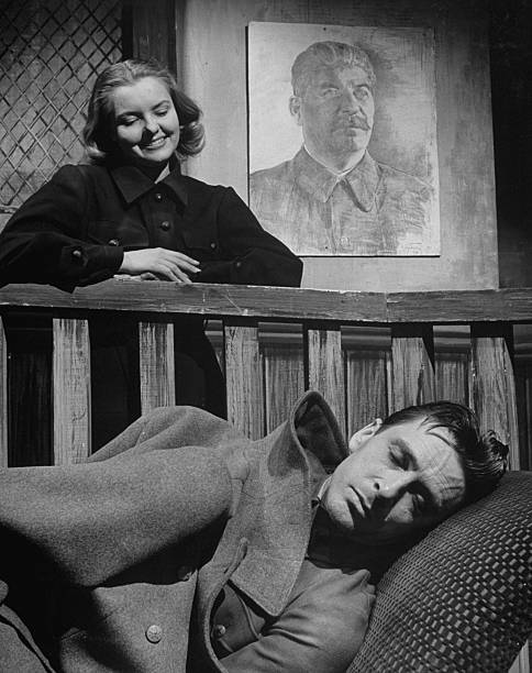Leon Ames