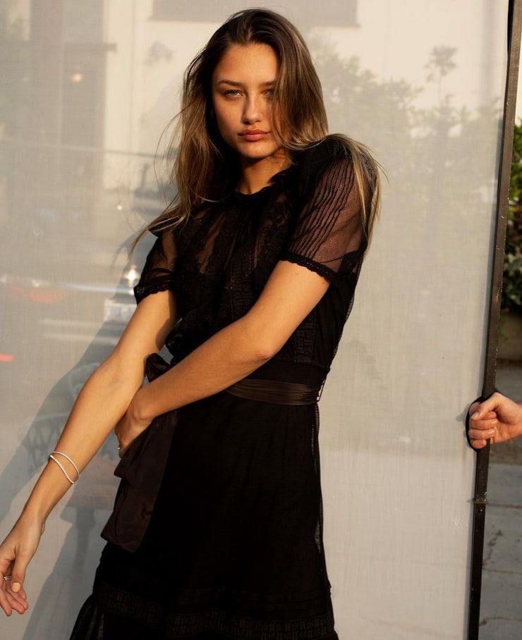 Maelys garouis image