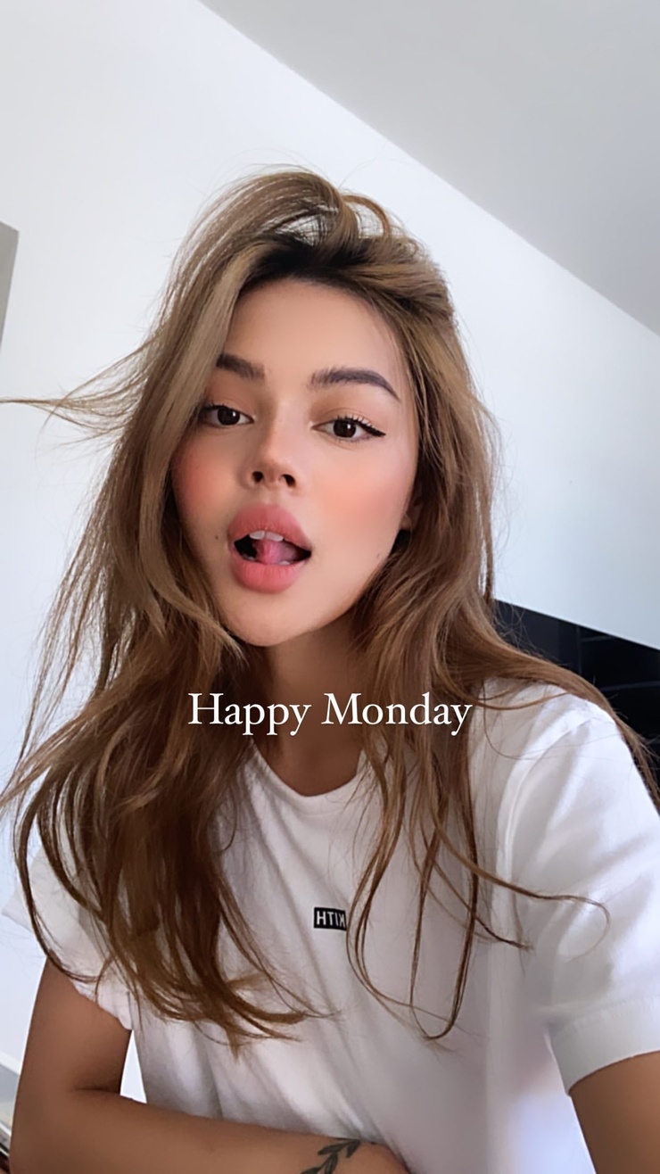 Picture of Lily Maymac