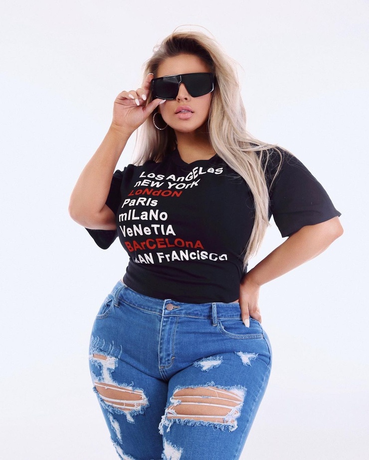 Picture of Ashley Alexis Smith