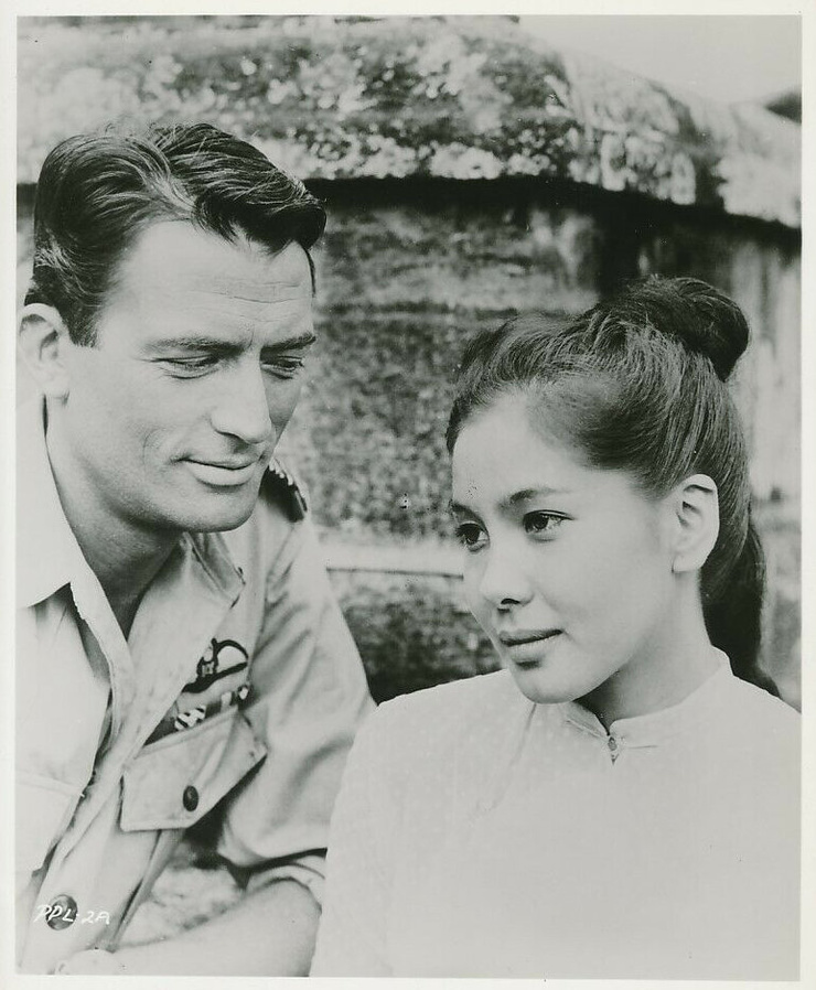 Gregory Peck, Win Min Than