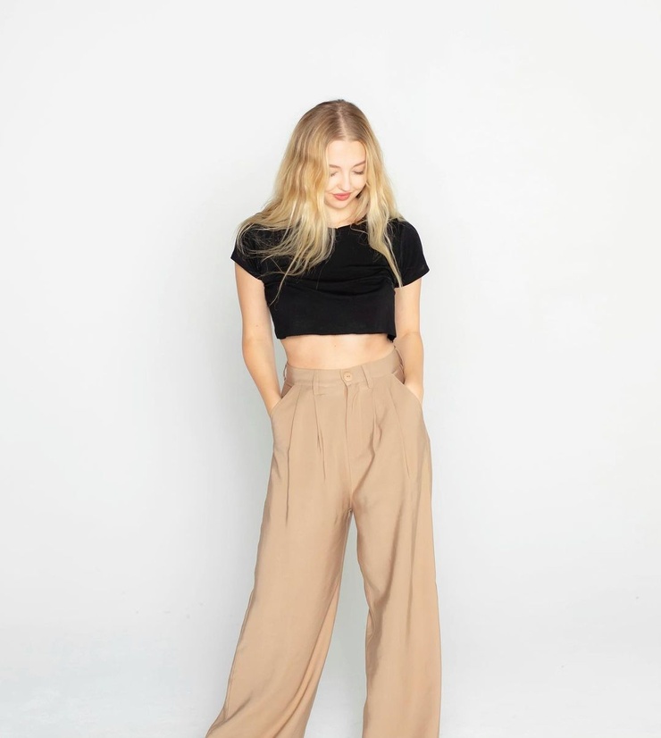 Lily Rosenthal image