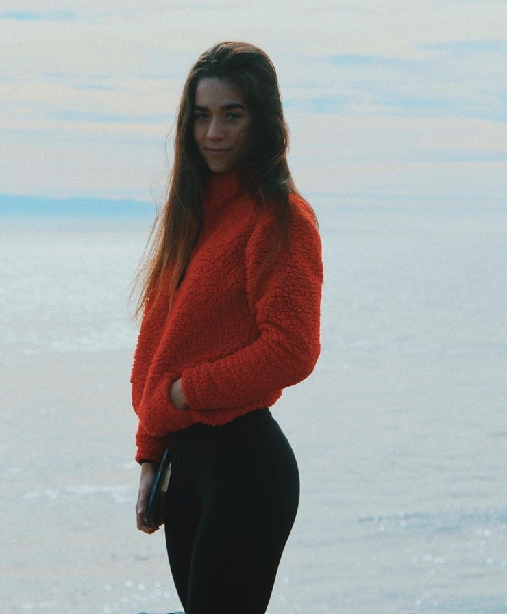 Picture of Madison Rae Hart