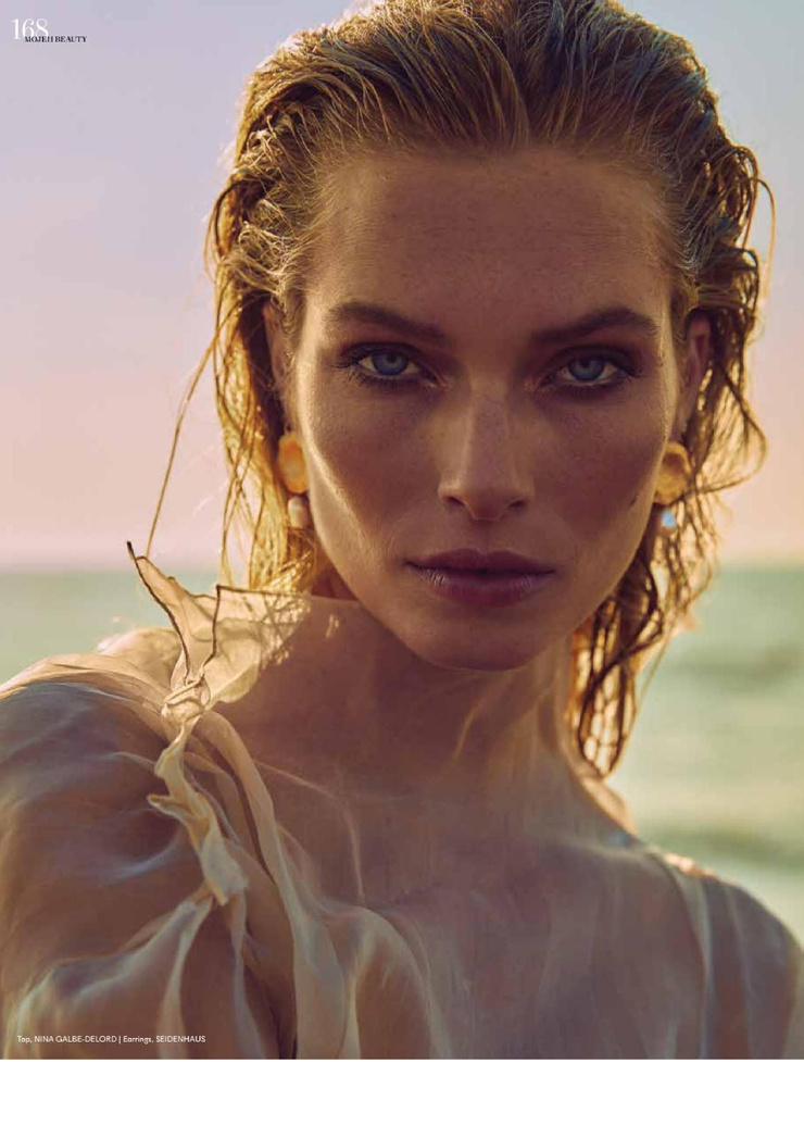 Picture of Bree Smith model