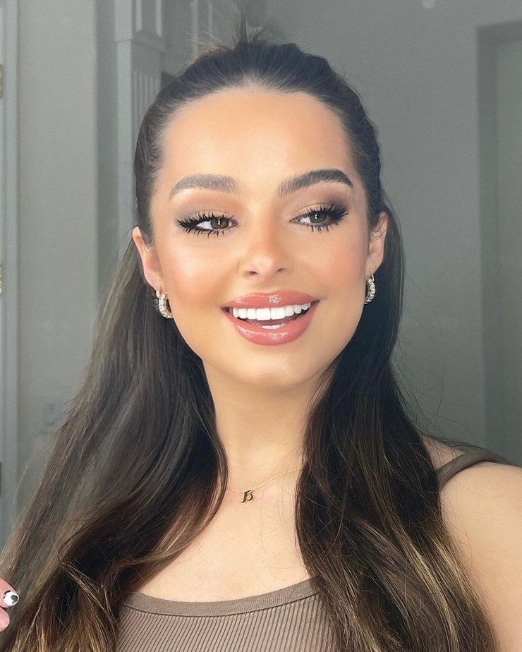 Picture of Addison Easterling