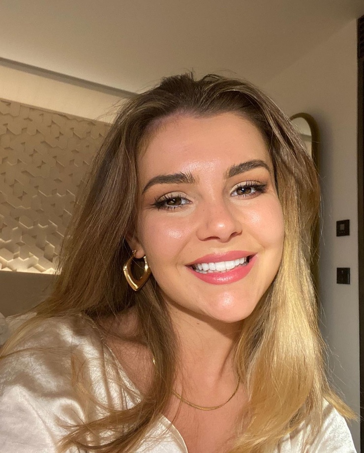 Kate Taylor image