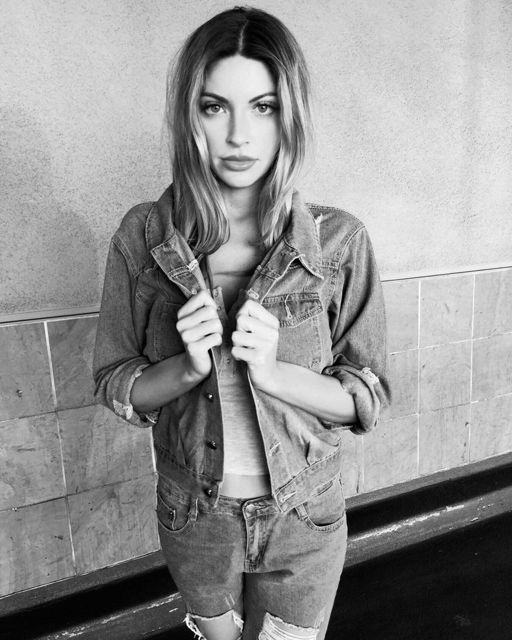 Ashley Schultz picture