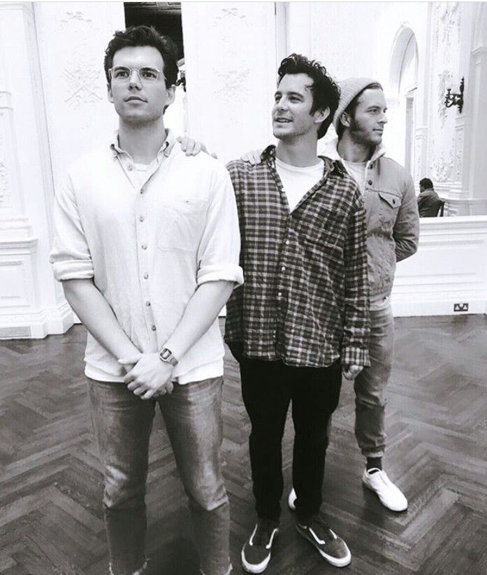 Luke Thompson picture