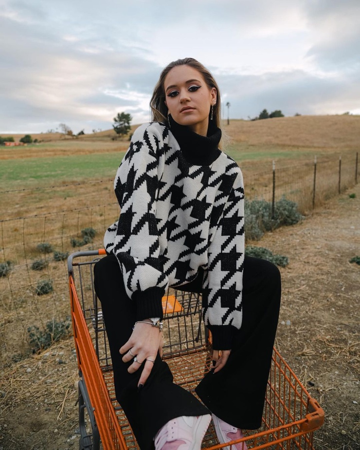 Image of Riley Lewis