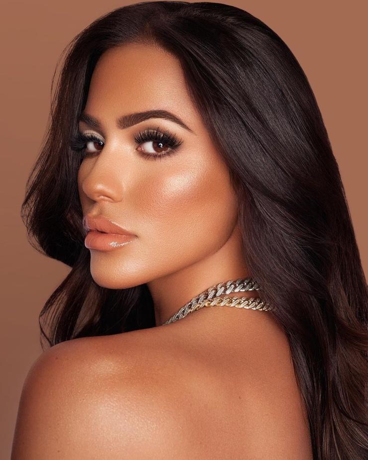 Picture of Giuliana Ava