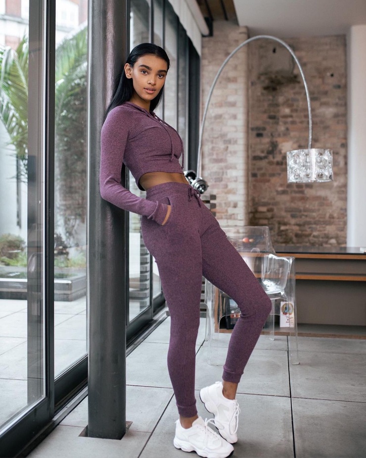 Picture of Kayleigh Grant