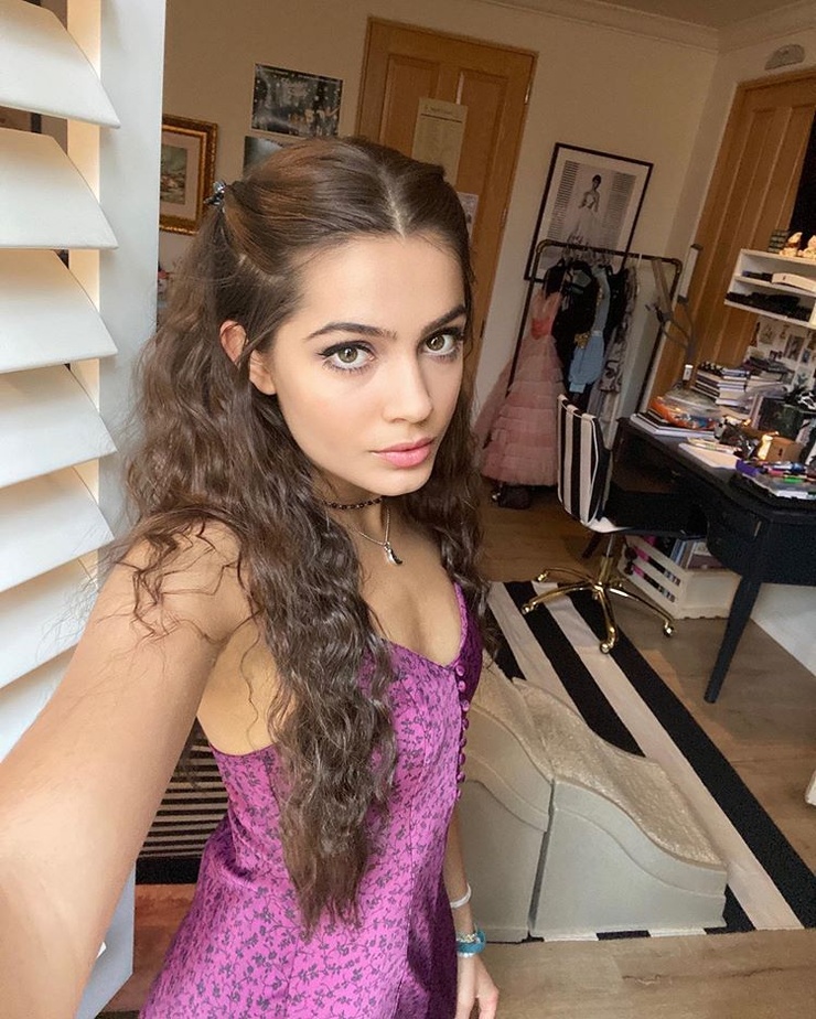 Picture of Emmy Perry