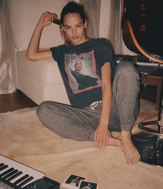 Picture of Mercedes Maxwell