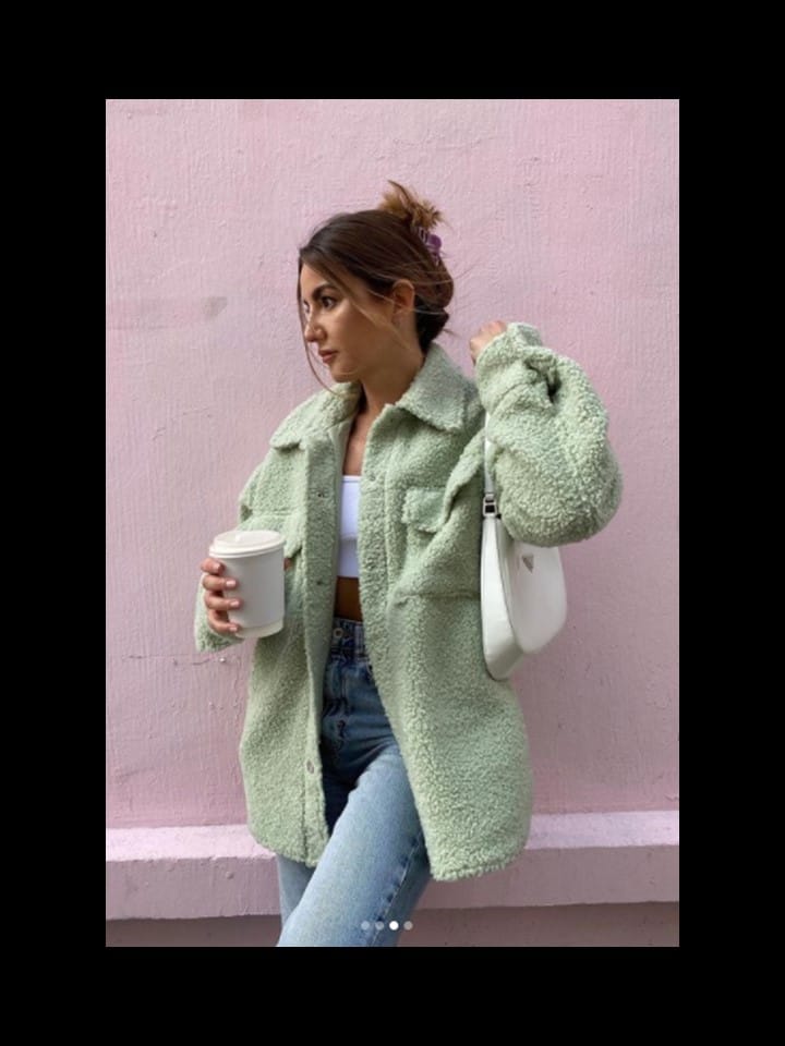 Picture of Alexandra Pereira