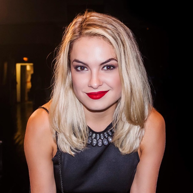 Picture of Lua Blanco
