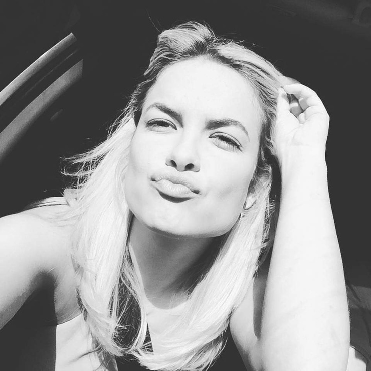 Picture of Lua Blanco