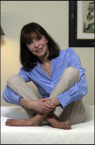 Picture of Barbara Feldon