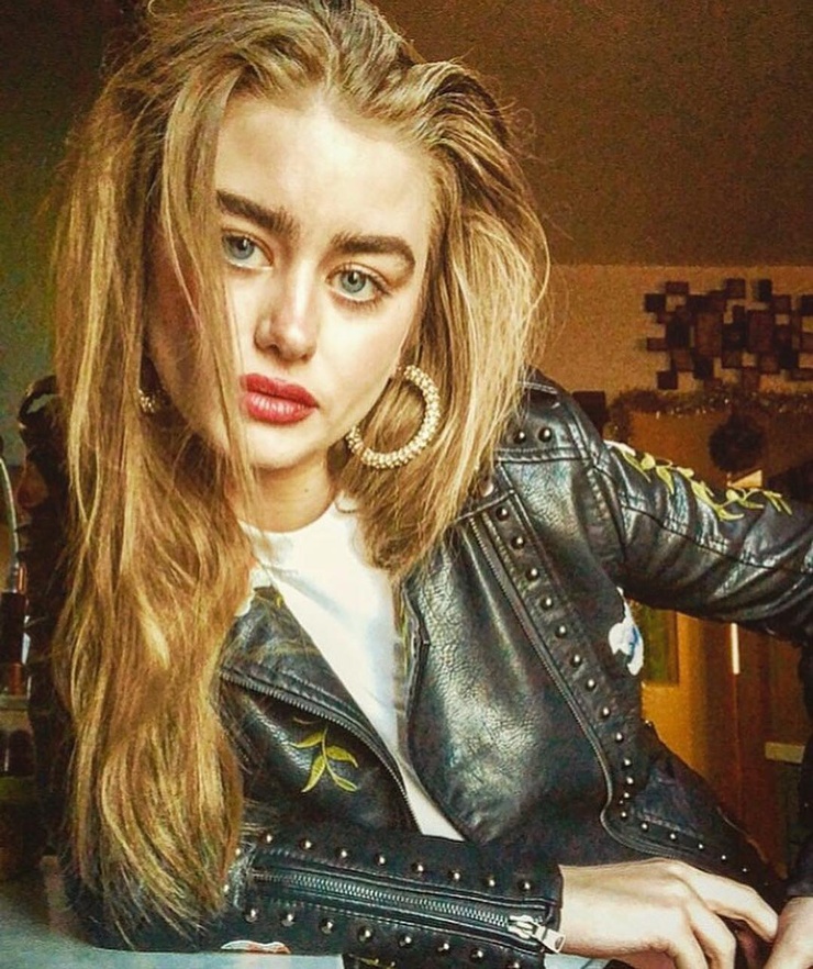 Picture of Alli Hart