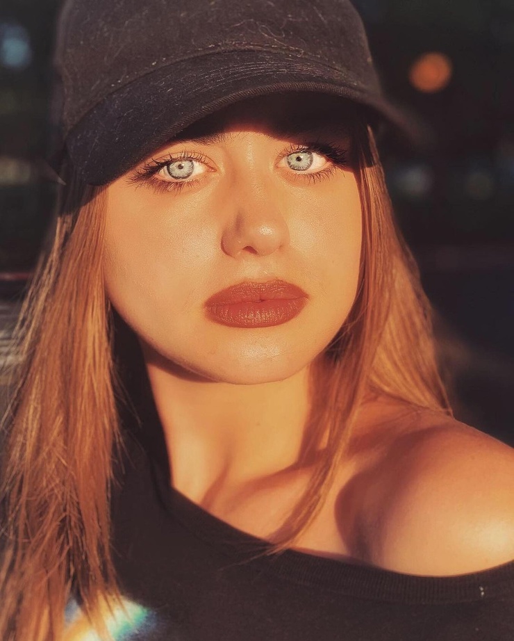 Picture of Alli Hart