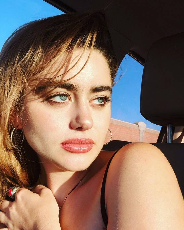 Picture of Alli Hart