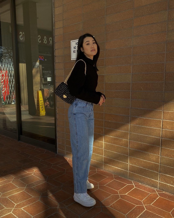 Picture of Angel Zheng