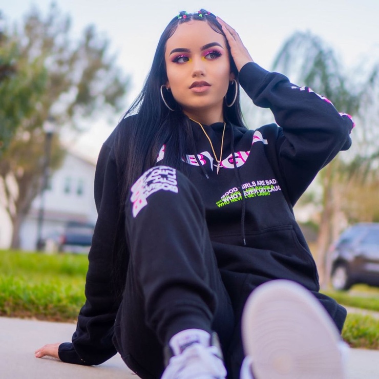 Picture of Hazel Zquad