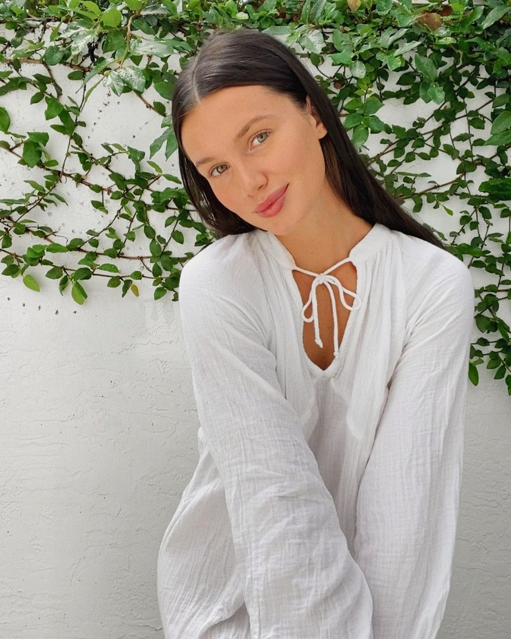 Picture of Hailey Outland