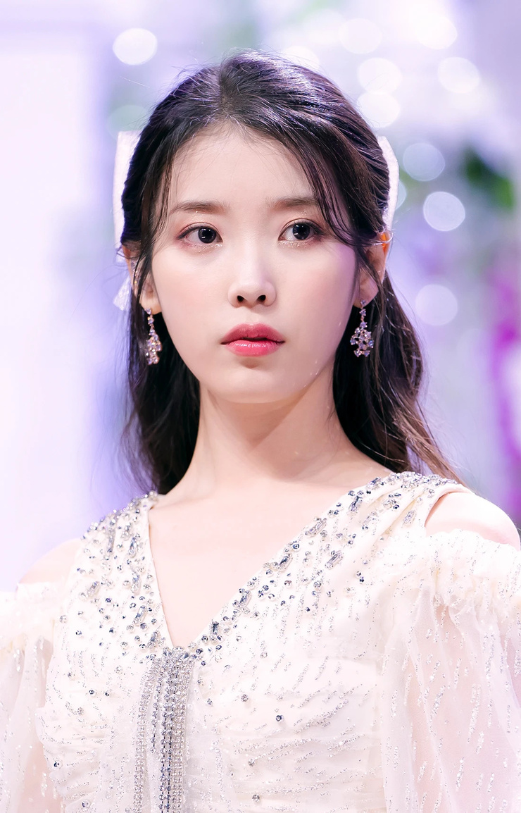 IU image