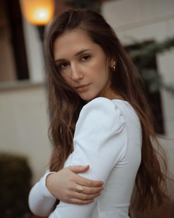 Image of Deanna Davis II