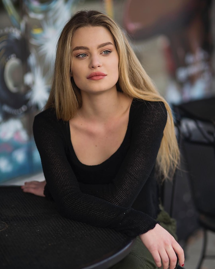 Picture of Elizabeth Hasbrouck