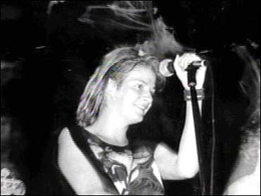 Mia Zapata image