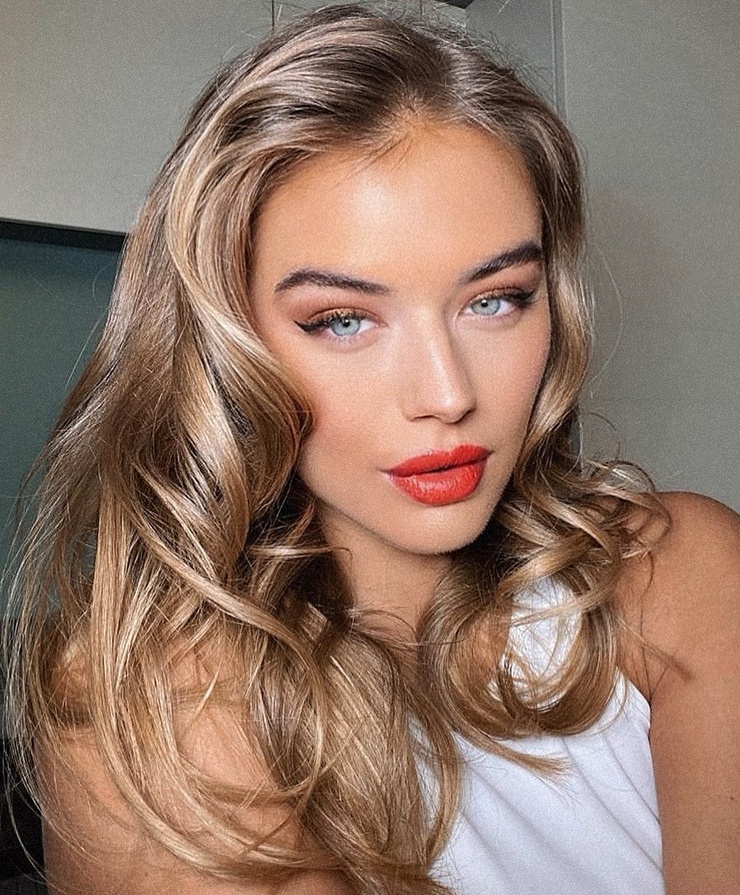 Image of Arabella Chi