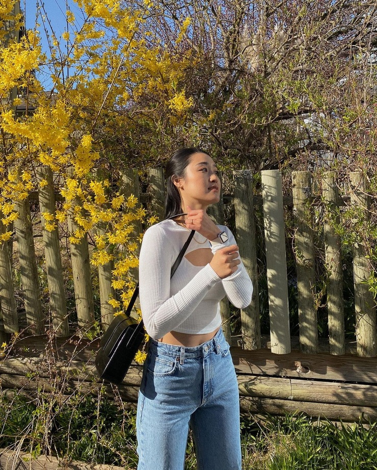 Picture of Angel Zheng