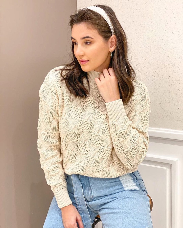 Caroline Andrade image