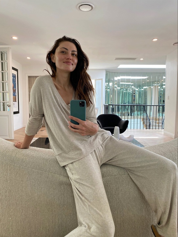 Picture of Phoebe Tonkin