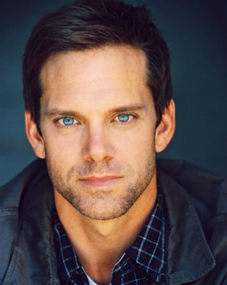 Picture of Adam Harrington