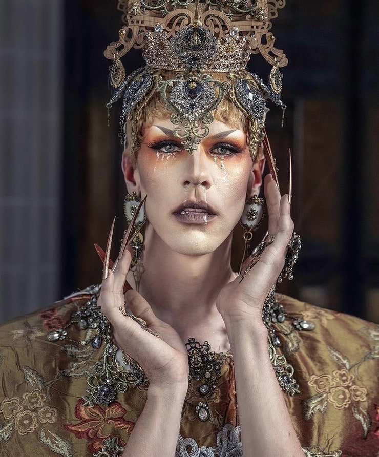 Picture of Utica Queen