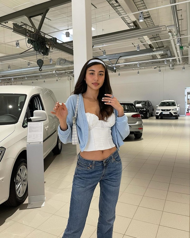 Helena Busch image