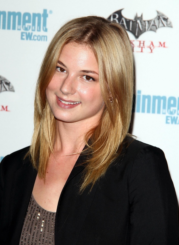 Emily VanCamp picture