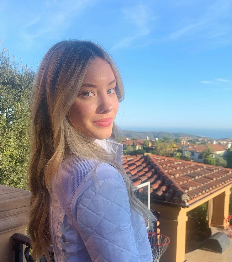 Jessica Treska picture