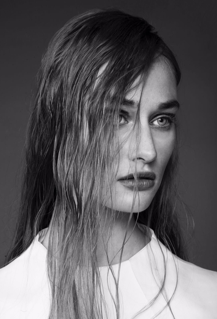 Anna Roos Van Wijngaarden