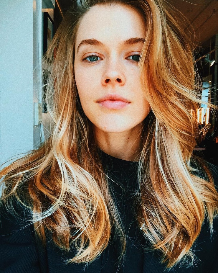 Picture of Victoria Lee