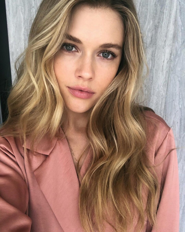 Image of Victoria Lee