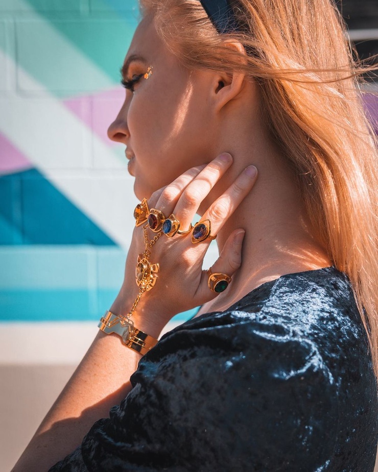 Michaela Lee picture